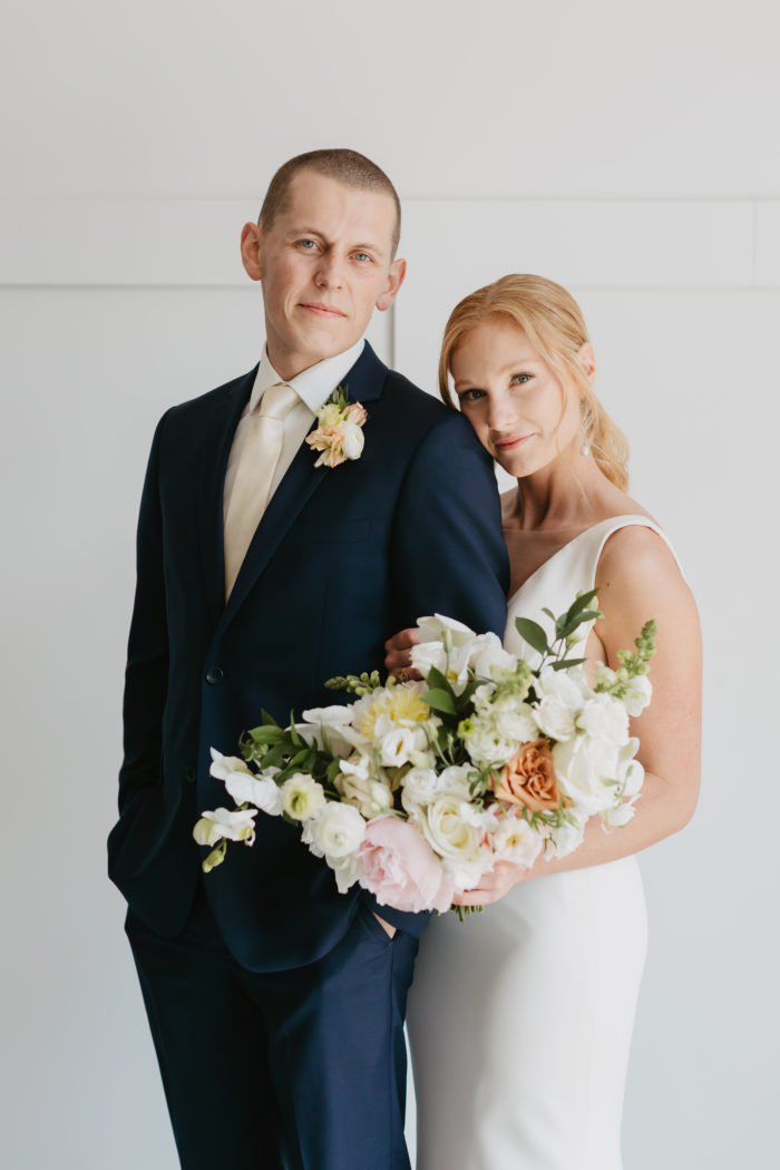 Maddie + Tyler Medicine Lake Summer Wedding : Collected & Co.